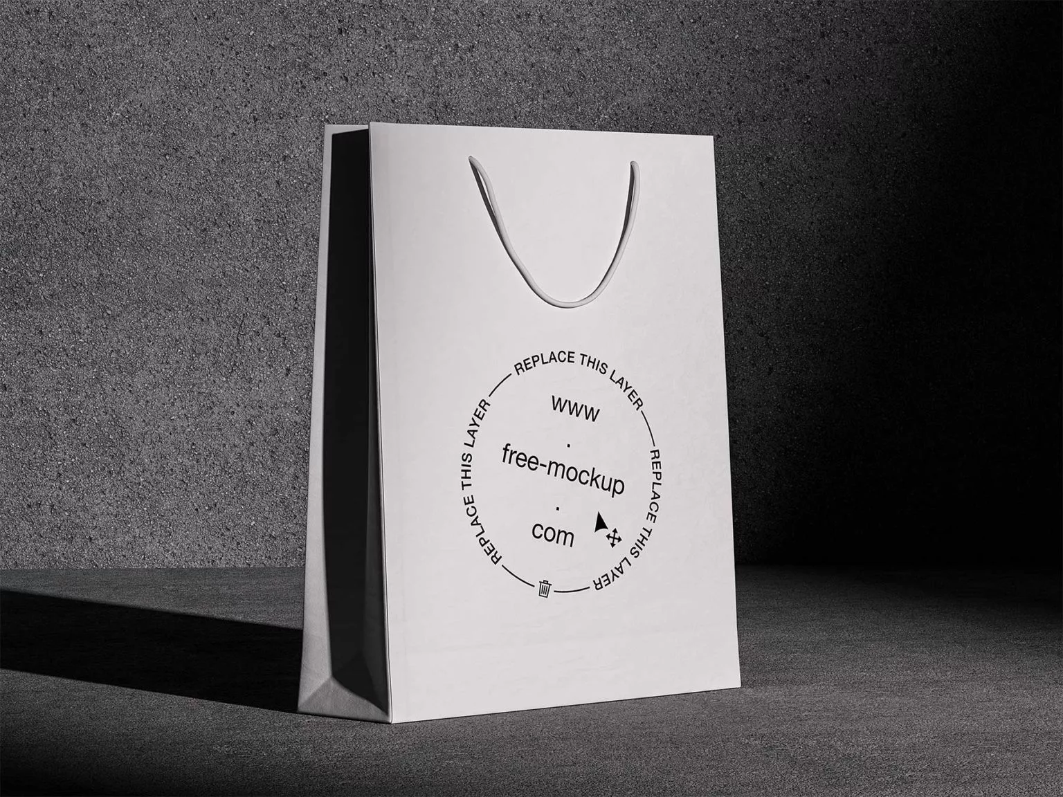 Free paper carry bag mockup | The Free Mockup