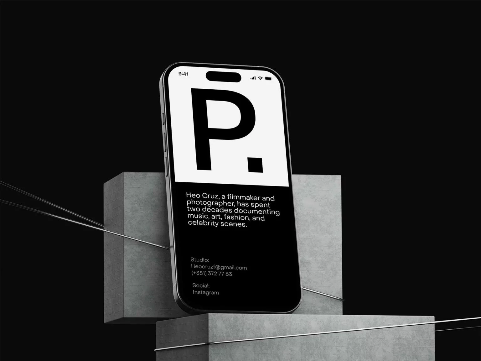 Phone UI Design Mockup | The Free Mockup