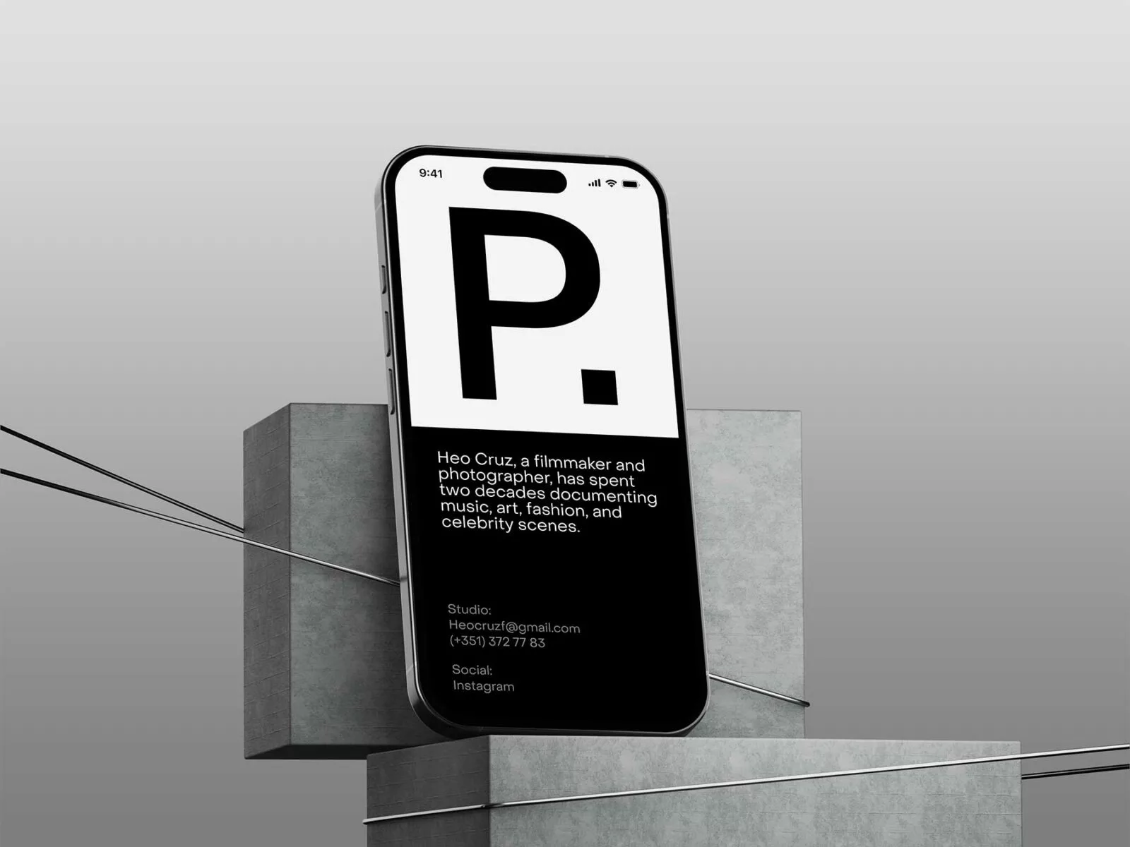 Phone UI Design Mockup | The Free Mockup